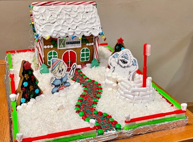 2021 Gingerbread Home Build